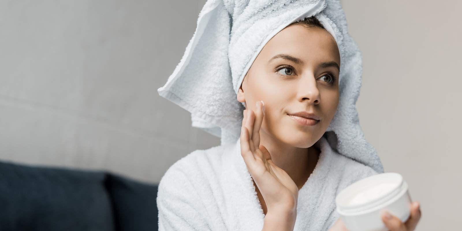 How To Do An At Home Facial: 6 Simple Steps To Mimic The Spa Experience ...